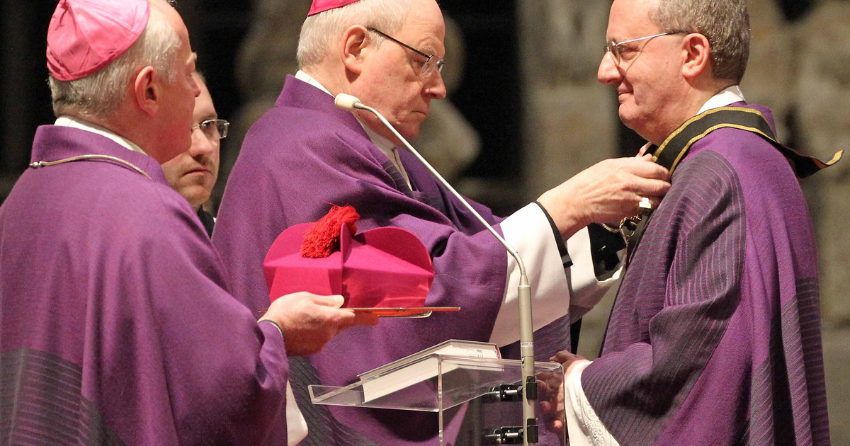 Monsignore Alessandro Perego als Domkapitular und Pfarrer Andreas Miesen als Domvikar eingeführt ...